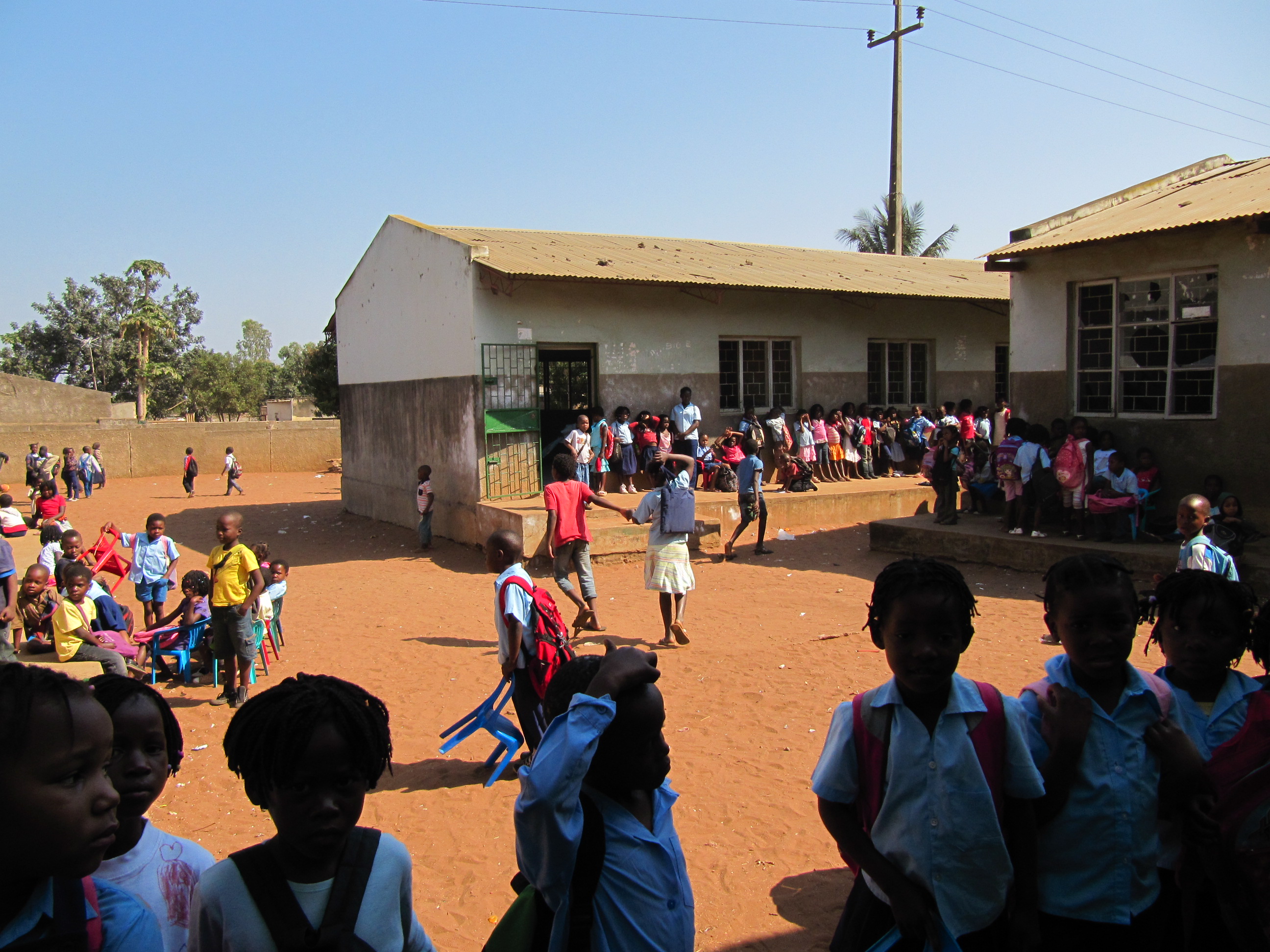 Codewiz: pictures/sugar/deployment/mozambique/schools/Matola C